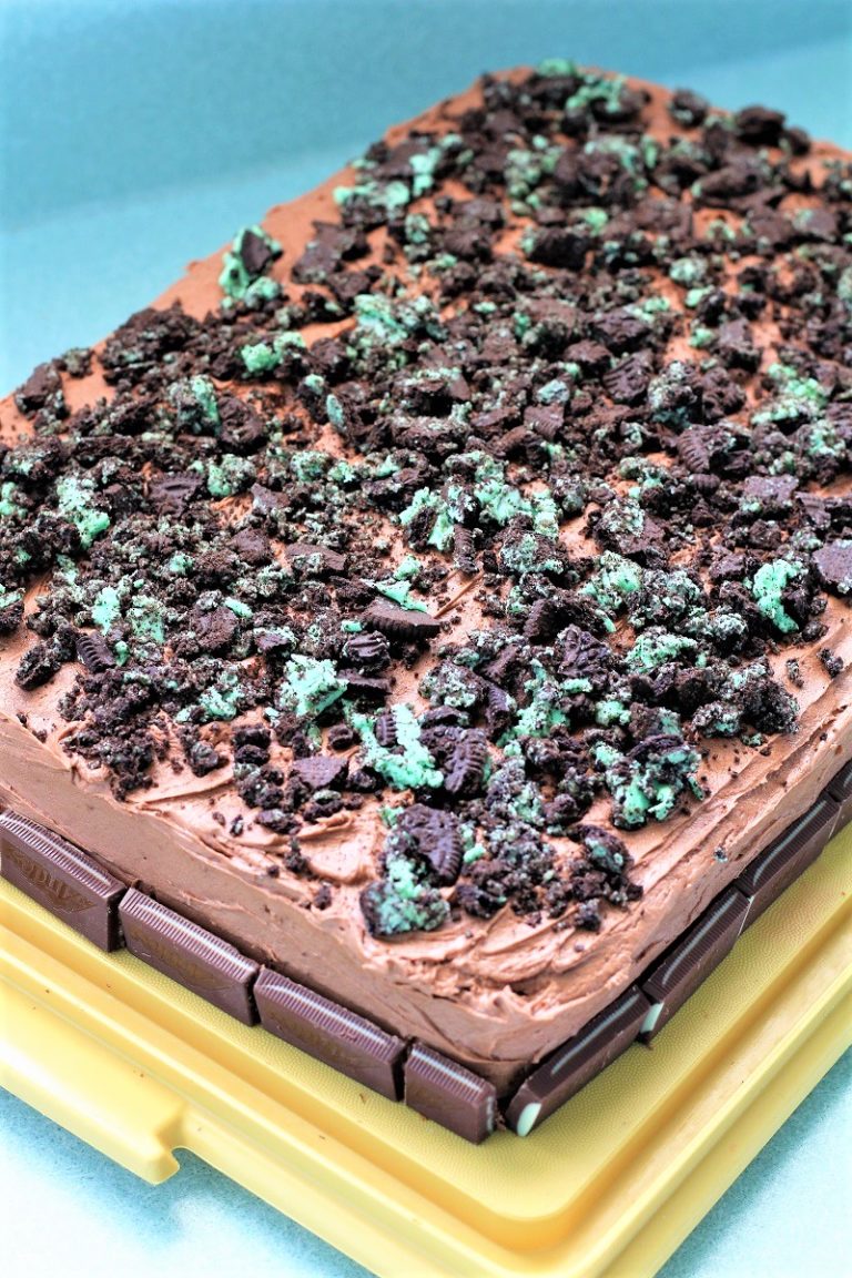 Grasshopper Cake - My Recipe Treasures