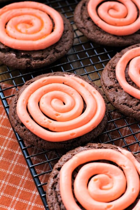 Homemade Oreos with a Twist - My Recipe Treasures